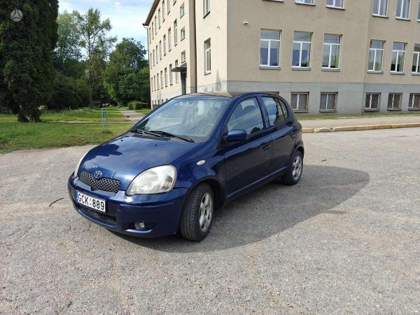 Toyota Yaris 2003 Viļņa vietnē Zils Toyota Yaris 2003 Viļņa, ar dzinēja tilpumu 1.30 L un nobraukumu 268 tūkst. km par 2500 €, foto 3 vietnē AUTOMOTO.COM.LV