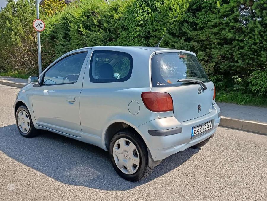 Blue Toyota Yaris 2004 in Vilnius, with an engine capacity of 1.30 L and mileage of 136 thousand km for 1290 €, photo 6 on AUTOMOTO.COM.LV