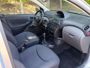 Blue Toyota Yaris 2004 in Vilnius, with an engine capacity of 1.30 L and mileage of 136 thousand km for 1290 €, photo 9 on AUTOMOTO.COM.LV