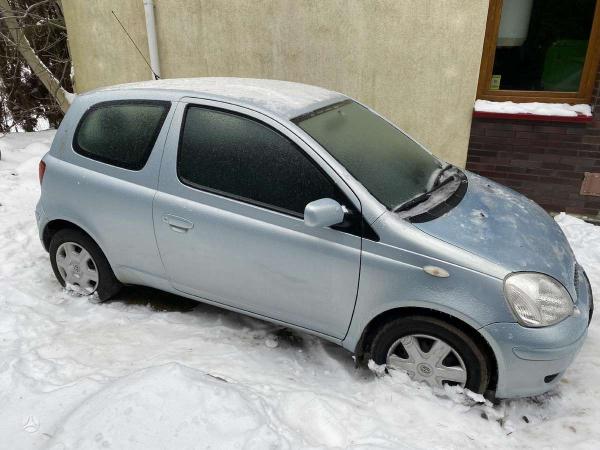 Zils Toyota Yaris 2005 Viļņa, ar dzinēja tilpumu 1.00 L un nobraukumu 212 tūkst. km par 1500 €, foto 2 vietnē AUTOMOTO.COM.LV