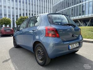 Blue Toyota Yaris 2006 in Vilnius, with an engine capacity of 1.40 L and mileage of 274 thousand km for 2100 €, photo 5 on AUTOMOTO.COM.LV