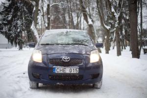 Blue Toyota Yaris 2006 in Vilnius, with an engine capacity of 1.00 L and mileage of 225 thousand km for 1850 €, photo 3 on AUTOMOTO.COM.LV