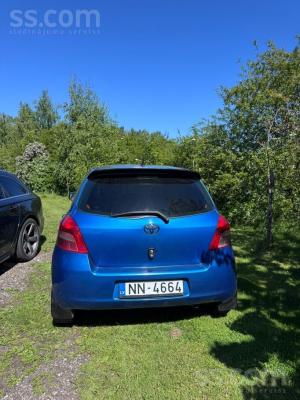 Zils Toyota Yaris 2006 Ventspils, ar dzinēja tilpumu 1.30 L un nobraukumu 238 tūkst. km par 1800 €, foto 5 vietnē AUTOMOTO.COM.LV