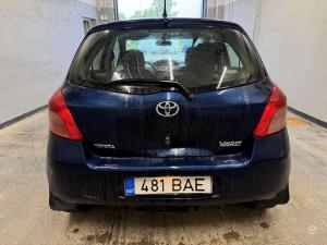 Blue Toyota Yaris 2006 in Haapsalu, with an engine capacity of 1.00 L and mileage of 275 thousand km for 1490 €, photo 6 on AUTOMOTO.COM.LV