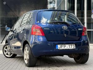 Blue Toyota Yaris 2006 in Vilnius, with an engine capacity of 1.40 L and mileage of 255 thousand km for 1990 €, photo 4 on AUTOMOTO.COM.LV