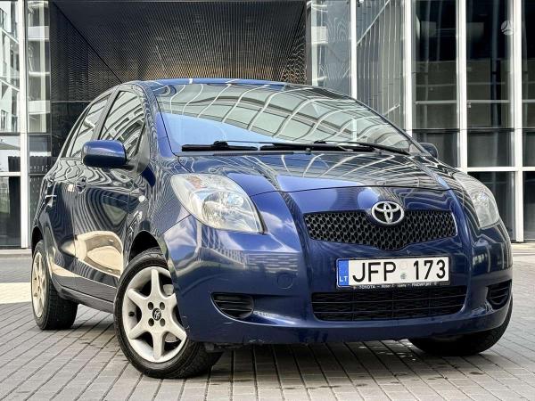 Zils Toyota Yaris 2006 Viļņa, ar dzinēja tilpumu 1.40 L un nobraukumu 255 tūkst. km par 1990 €, foto 7 vietnē AUTOMOTO.COM.LV