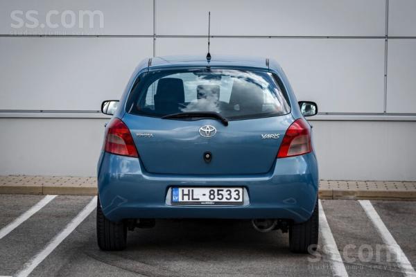 Blue Toyota Yaris 2006 in Riga, with an engine capacity of 1.30 L and mileage of 237 thousand km for 1750 €, photo 5 on AUTOMOTO.COM.LV