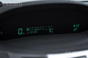 Синий Тойота Ярис 2006 в Рига, объемом двигателя 1.30 л и пробегом 237 тыс. км за 1750 €, фото 23 на AUTOMOTO.COM.LV