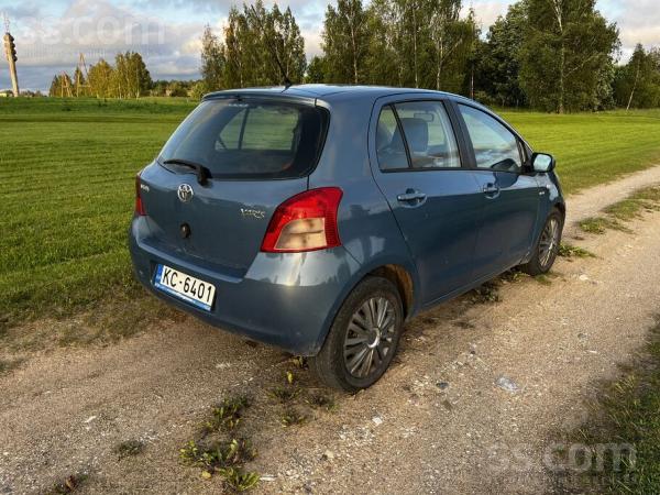 Blue Toyota Yaris 2007 in Riga, with an engine capacity of 1.40 L and mileage of 319 thousand km for 1900 €, photo 1 on AUTOMOTO.COM.LV