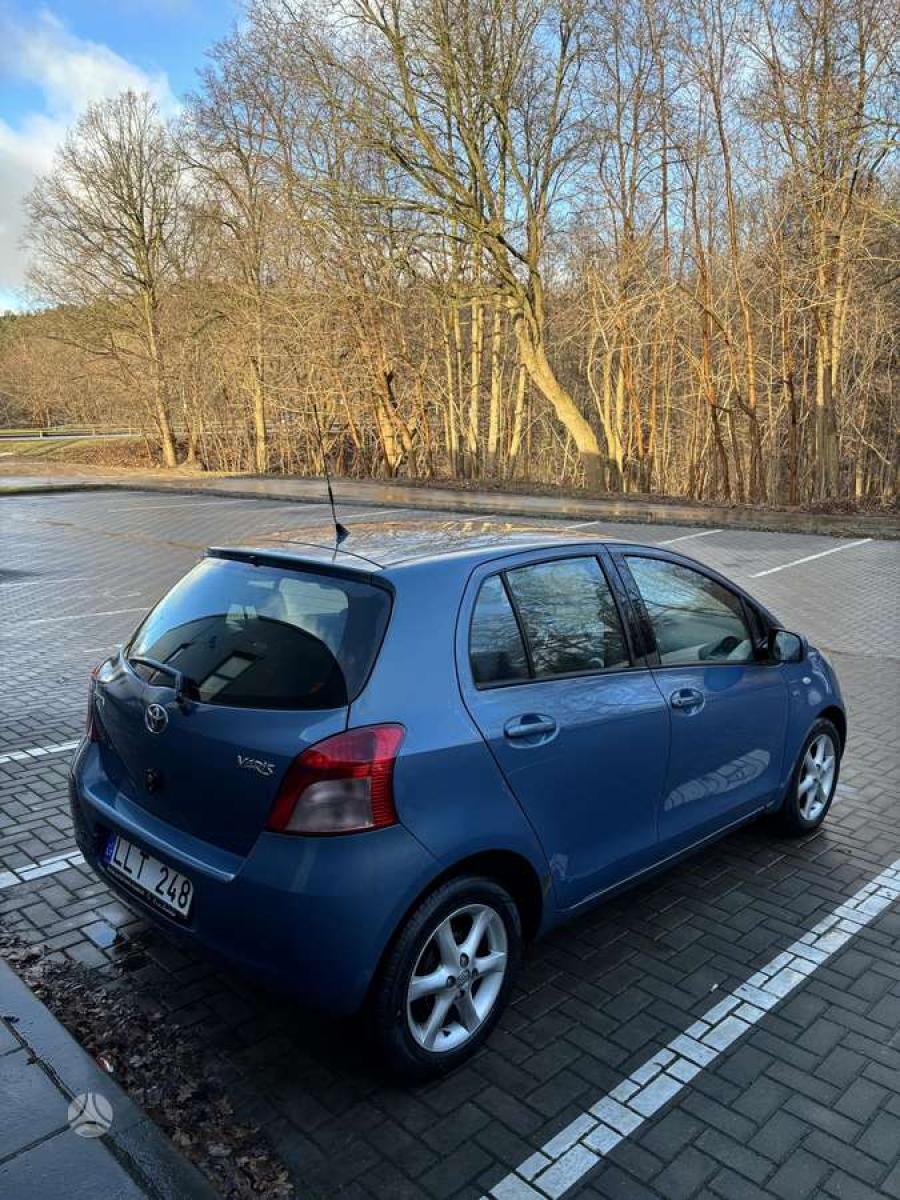 Blue Toyota Yaris 2007 in Vilnius, with an engine capacity of 1.40 L and mileage of 246 thousand km for 1650 €, photo 6 on AUTOMOTO.COM.LV