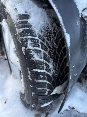 Blue Toyota Yaris 2007 in Vilnius, with an engine capacity of 1.40 L and mileage of 250 thousand km for 550 €, photo 8 on AUTOMOTO.COM.LV