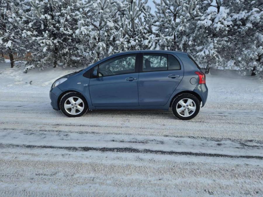 Blue Toyota Yaris 2007 in Vilnius, with an engine capacity of 1.35 L and mileage of 230 thousand km for 1850 €, photo 2 on AUTOMOTO.COM.LV