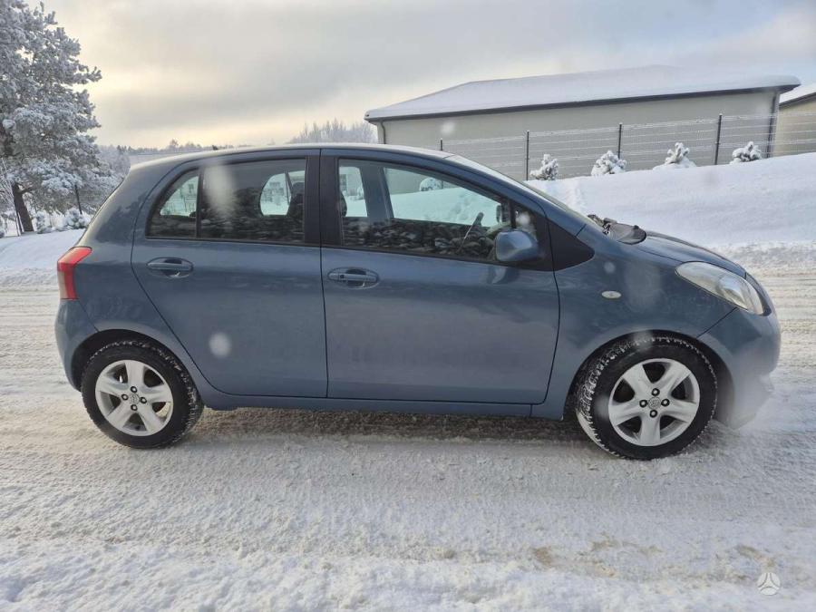 Blue Toyota Yaris 2007 in Vilnius, with an engine capacity of 1.35 L and mileage of 230 thousand km for 1850 €, photo 6 on AUTOMOTO.COM.LV