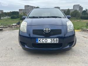 Blue Toyota Yaris 2007 in Vilnius, with an engine capacity of 1.00 L and mileage of 278 thousand km for 1600 €, photo 6 on AUTOMOTO.COM.LV