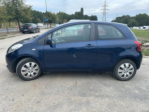 Blue Toyota Yaris 2007 in Vilnius, with an engine capacity of 1.00 L and mileage of 278 thousand km for 1600 €, photo 7 on AUTOMOTO.COM.LV