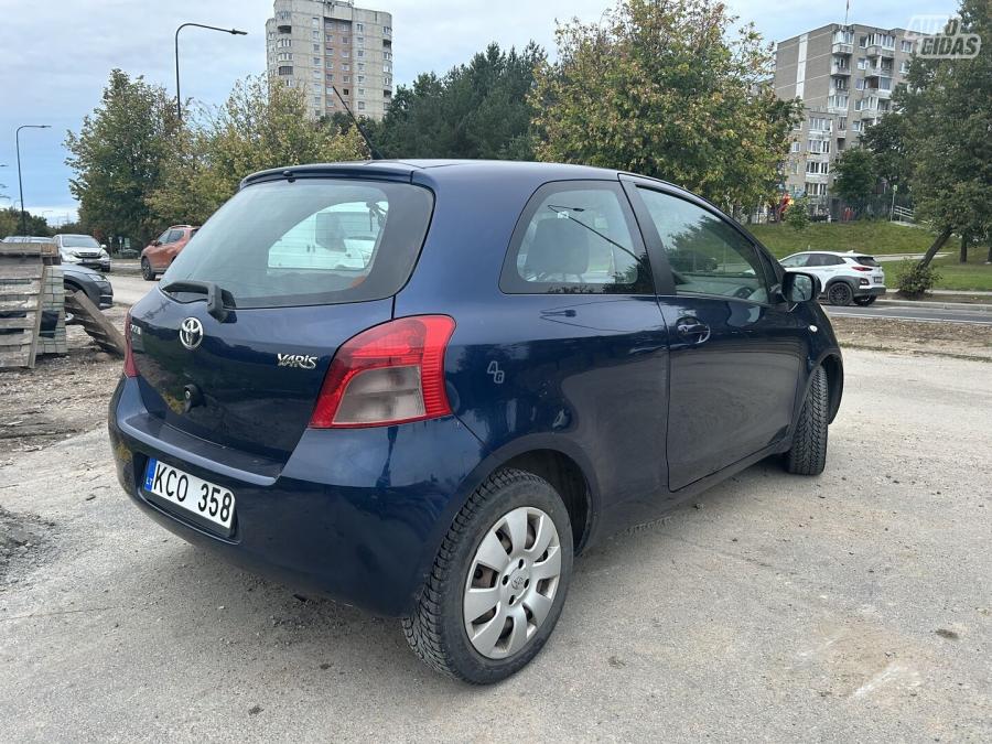Blue Toyota Yaris 2007 in Vilnius, with an engine capacity of 1.00 L and mileage of 278 thousand km for 1600 €, photo 10 on AUTOMOTO.COM.LV