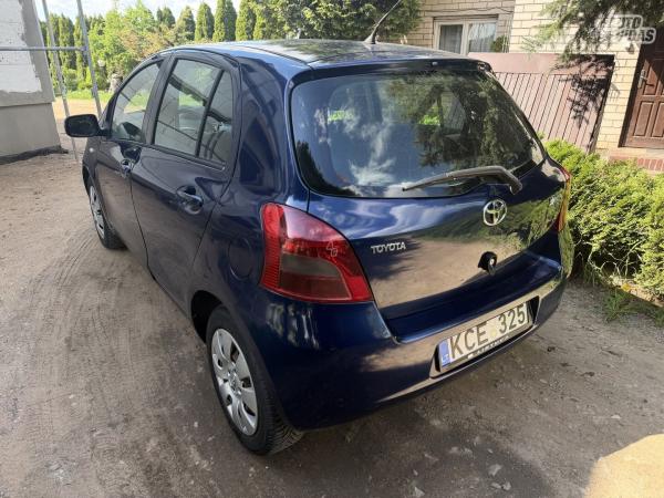 Zils Toyota Yaris 2007 Viļņa, ar dzinēja tilpumu 1.00 L un nobraukumu 151 tūkst. km par 1490 €, foto 9 vietnē AUTOMOTO.COM.LV