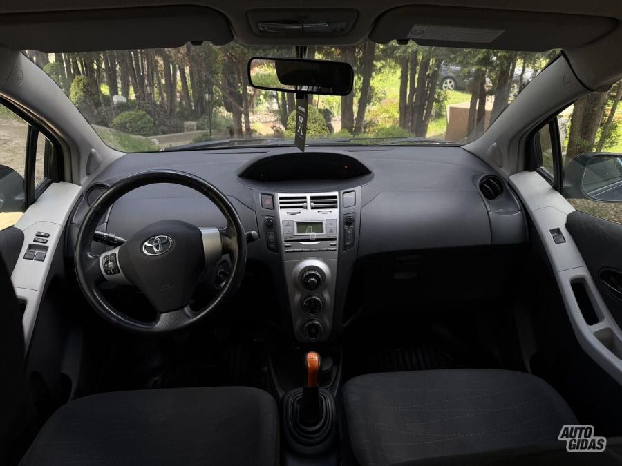 Blue Toyota Yaris 2007 in Vilnius, with an engine capacity of 1.00 L and mileage of 151 thousand km for 1490 €, photo 13 on AUTOMOTO.COM.LV