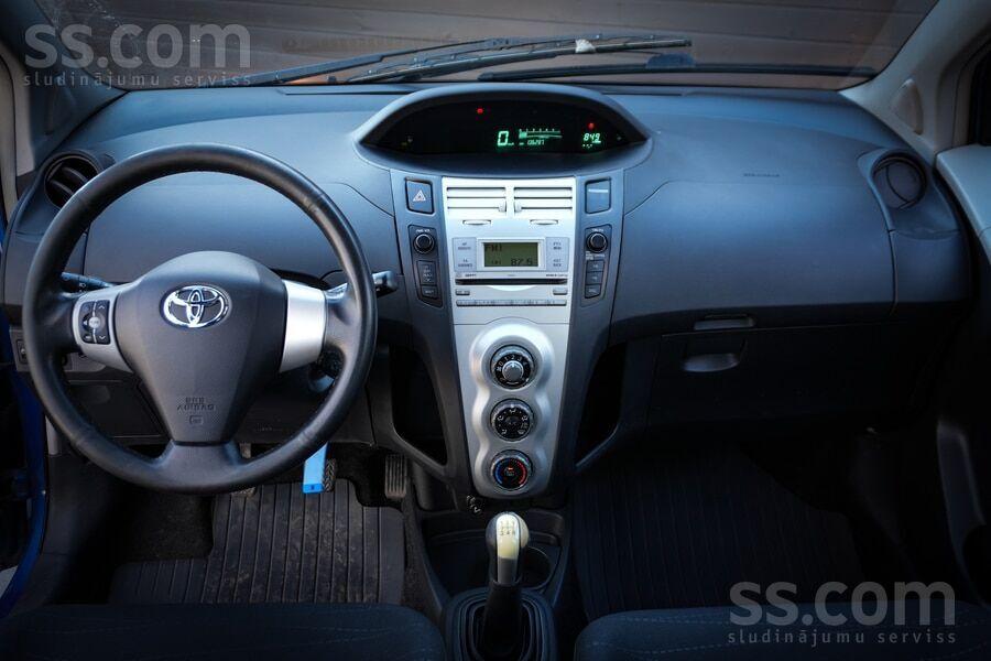 Blue Toyota Yaris 2007 in Riga, with an engine capacity of 1.30 L and mileage of 134 thousand km for 3790 €, photo 6 on AUTOMOTO.COM.LV
