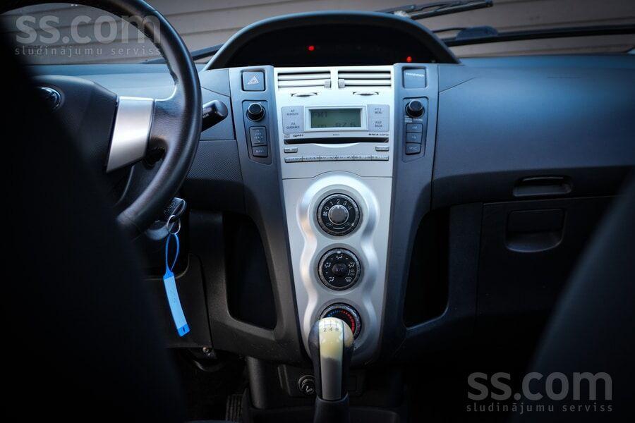 Blue Toyota Yaris 2007 in Riga, with an engine capacity of 1.30 L and mileage of 134 thousand km for 3790 €, photo 8 on AUTOMOTO.COM.LV