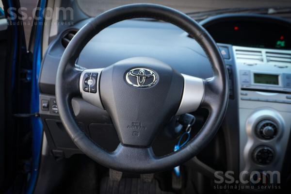 Zils Toyota Yaris 2007 Rīga, ar dzinēja tilpumu 1.30 L un nobraukumu 134 tūkst. km par 3790 €, foto 10 vietnē AUTOMOTO.COM.LV