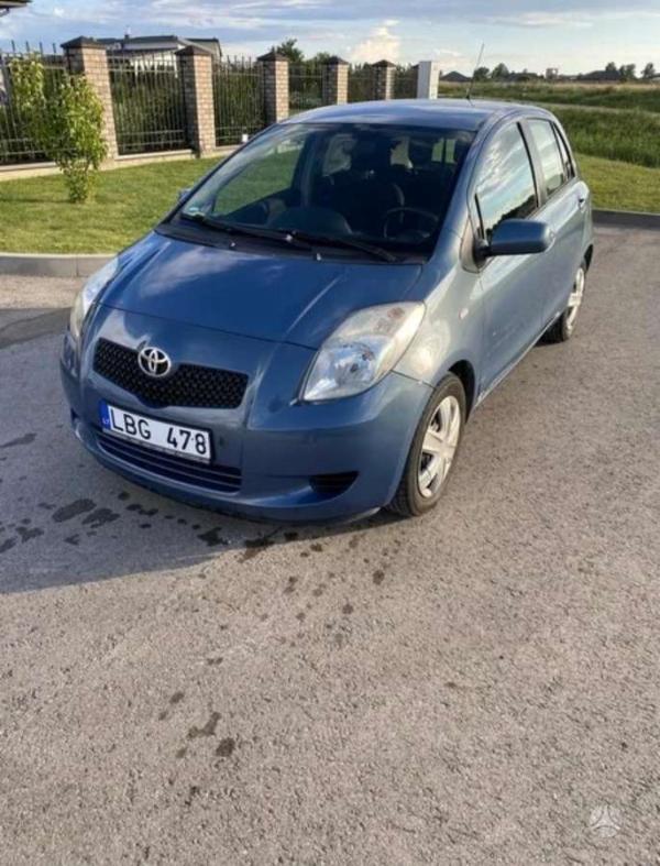 Blue Toyota Yaris 2007 in Vilnius, with an engine capacity of 1.30 L and mileage of 180 thousand km for 1390 €, photo 2 on AUTOMOTO.COM.LV