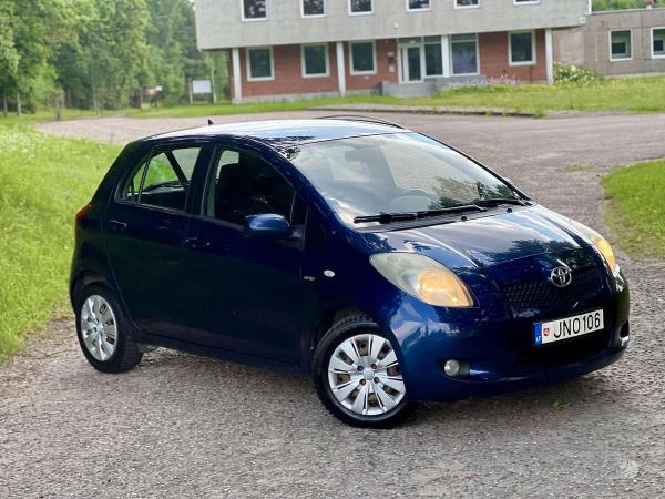 Blue Toyota Yaris 2007 in Vilnius, with an engine capacity of 1.39 L and mileage of 212 thousand km for 2250 €, photo 2 on AUTOMOTO.COM.LV