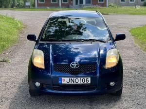 Zils Toyota Yaris 2007 Viļņa, ar dzinēja tilpumu 1.39 L un nobraukumu 212 tūkst. km par 2250 €, foto 15 vietnē AUTOMOTO.COM.LV