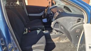 Zils Toyota Yaris 2007 Rīga, ar dzinēja tilpumu 1.30 L un nobraukumu 0 tūkst. km par 2590 €, foto 5 vietnē AUTOMOTO.COM.LV