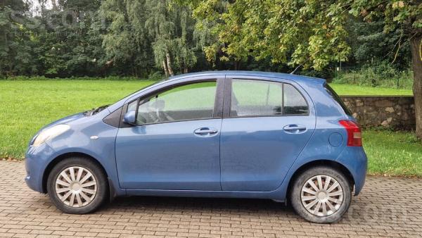Zils Toyota Yaris 2007 Rīga, ar dzinēja tilpumu 1.30 L un nobraukumu 0 tūkst. km par 2590 €, foto 6 vietnē AUTOMOTO.COM.LV