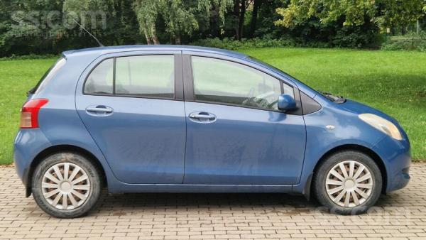 Zils Toyota Yaris 2007 Rīga, ar dzinēja tilpumu 1.30 L un nobraukumu 0 tūkst. km par 2590 €, foto 7 vietnē AUTOMOTO.COM.LV
