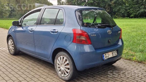 Zils Toyota Yaris 2007 Rīga, ar dzinēja tilpumu 1.30 L un nobraukumu 0 tūkst. km par 2590 €, foto 8 vietnē AUTOMOTO.COM.LV