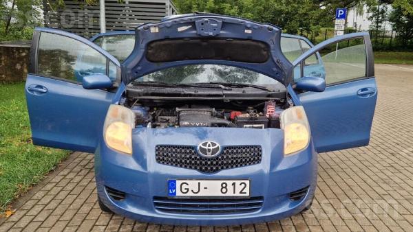 Zils Toyota Yaris 2007 Rīga, ar dzinēja tilpumu 1.30 L un nobraukumu 0 tūkst. km par 2590 €, foto 10 vietnē AUTOMOTO.COM.LV