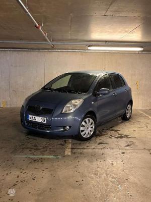 Zils Toyota Yaris 2008 Klaipėda, ar dzinēja tilpumu 1.40 L un nobraukumu 207 tūkst. km par 2300 €, foto 3 vietnē AUTOMOTO.COM.LV