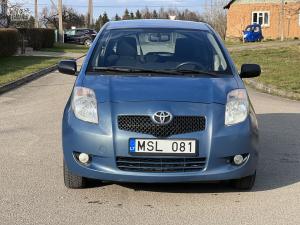 Blue Toyota Yaris 2008 in Radviliskis, with an engine capacity of 1.40 L and mileage of 300 thousand km for 1500 €, photo 3 on AUTOMOTO.COM.LV