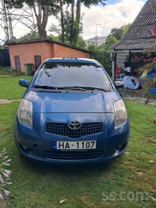 Blue Toyota Yaris 2008 in Riga, with an engine capacity of 1.30 L and mileage of 180 thousand km for 1700 €, photo 1 on AUTOMOTO.COM.LV