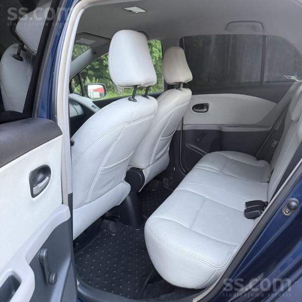 Zils Toyota Yaris 2008 Rīga, ar dzinēja tilpumu 1.30 L un nobraukumu 153 tūkst. km par 2500 €, foto 8 vietnē AUTOMOTO.COM.LV