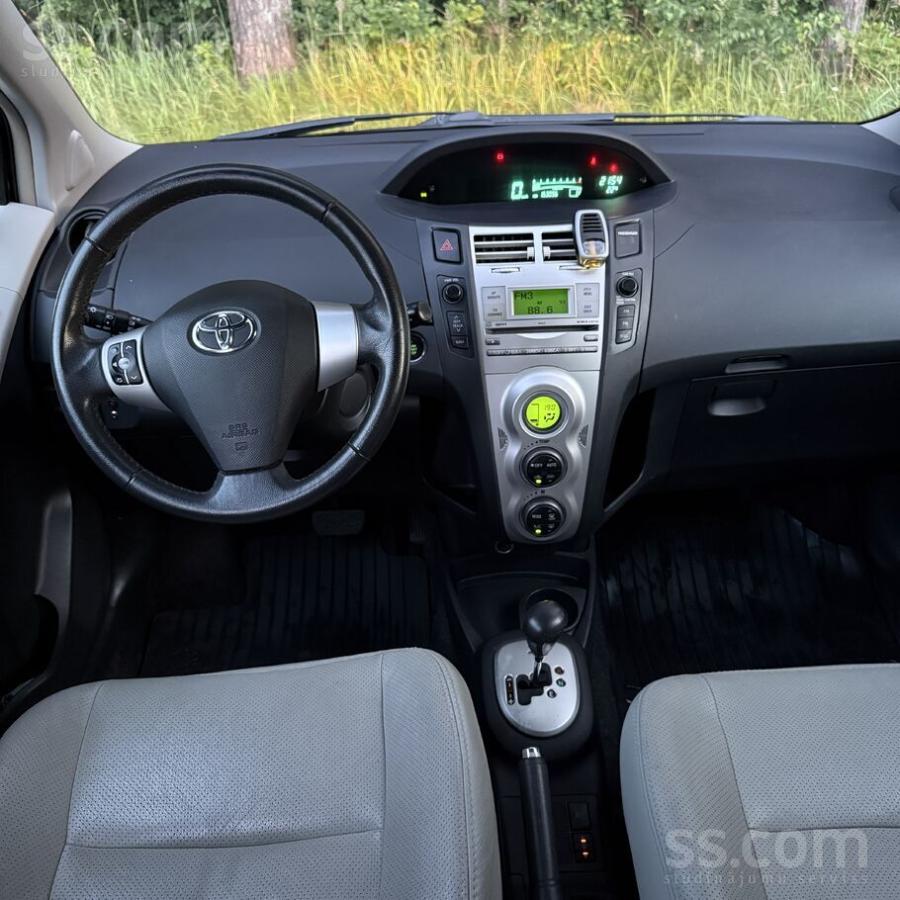 Blue Toyota Yaris 2008 in Riga, with an engine capacity of 1.30 L and mileage of 153 thousand km for 2500 €, photo 12 on AUTOMOTO.COM.LV