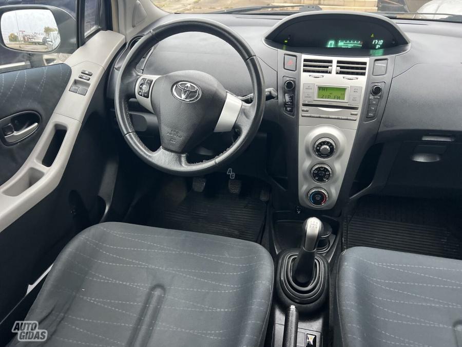 Zils Toyota Yaris 2008 Šauļi, ar dzinēja tilpumu 1.40 L un nobraukumu 0 tūkst. km par 999 €, foto 12 vietnē AUTOMOTO.COM.LV