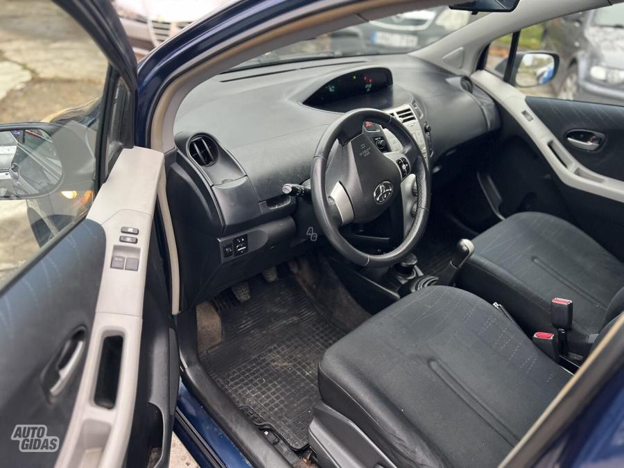 Zils Toyota Yaris 2008 Šauļi, ar dzinēja tilpumu 1.40 L un nobraukumu 0 tūkst. km par 999 €, foto 13 vietnē AUTOMOTO.COM.LV