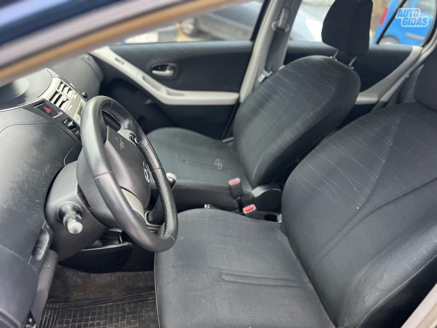 Zils Toyota Yaris 2008 Šauļi, ar dzinēja tilpumu 1.40 L un nobraukumu 0 tūkst. km par 999 €, foto 17 vietnē AUTOMOTO.COM.LV