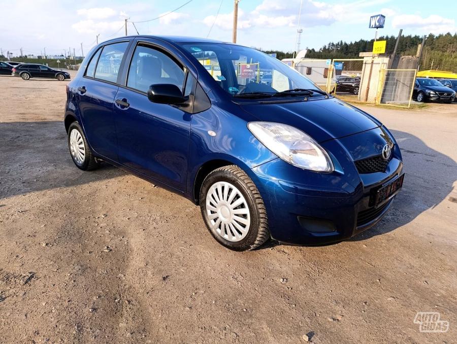 Blue Toyota Yaris 2009 in Vilnius, with an engine capacity of 1.30 L and mileage of 168 thousand km for 2950 €, photo 1 on AUTOMOTO.COM.LV