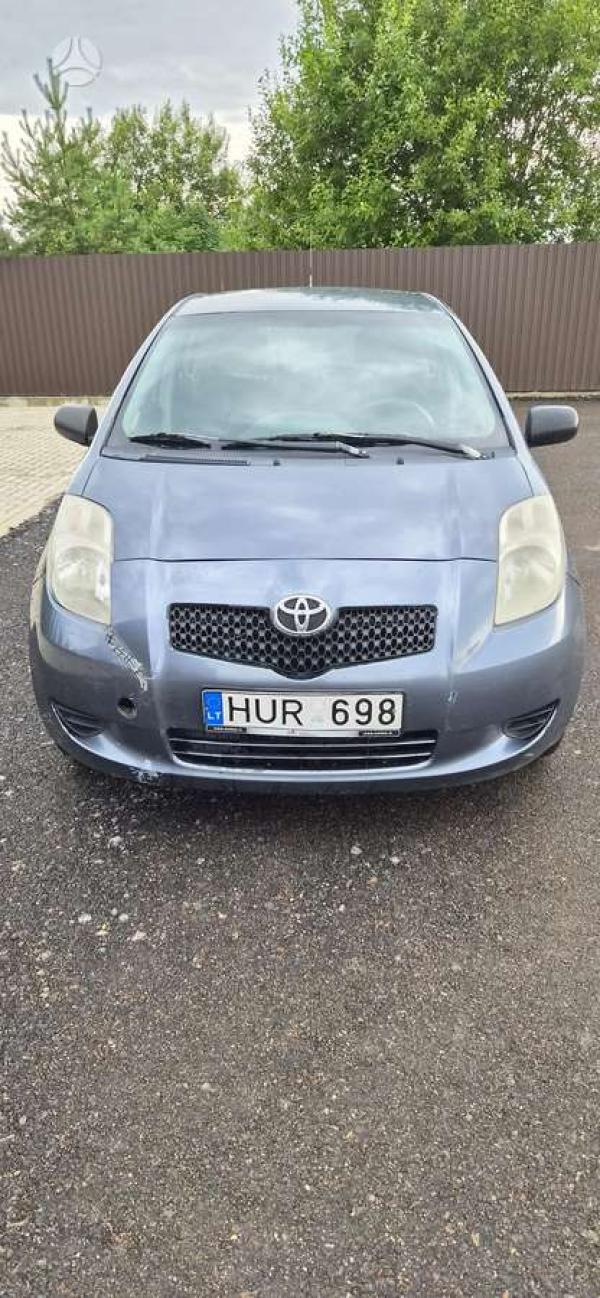 Zils Toyota Yaris 2009 Viļņa, ar dzinēja tilpumu 1.00 L un nobraukumu 264 tūkst. km par 950 €, foto 8 vietnē AUTOMOTO.COM.LV