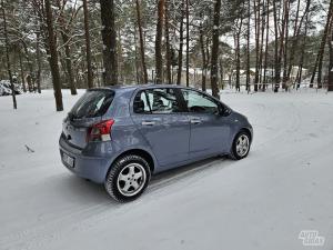 Blue Toyota Yaris 2011 in Kaunas, with an engine capacity of 1.40 L and mileage of 191 thousand km for 3200 €, photo 9 on AUTOMOTO.COM.LV