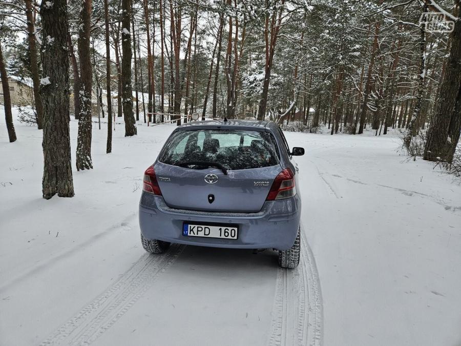 Blue Toyota Yaris 2011 in Kaunas, with an engine capacity of 1.40 L and mileage of 191 thousand km for 3200 €, photo 11 on AUTOMOTO.COM.LV