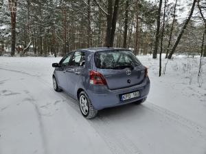 Blue Toyota Yaris 2011 in Kaunas, with an engine capacity of 1.40 L and mileage of 191 thousand km for 3200 €, photo 12 on AUTOMOTO.COM.LV