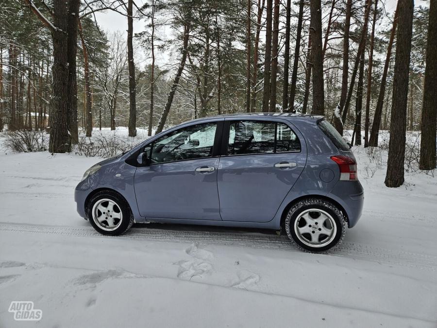 Blue Toyota Yaris 2011 in Kaunas, with an engine capacity of 1.40 L and mileage of 191 thousand km for 3200 €, photo 14 on AUTOMOTO.COM.LV