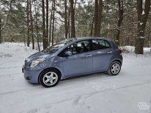 Blue Toyota Yaris 2011 in Kaunas, with an engine capacity of 1.40 L and mileage of 191 thousand km for 3200 €, photo 15 on AUTOMOTO.COM.LV