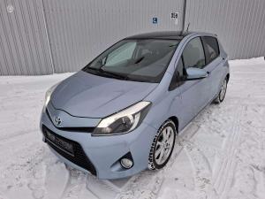 Zils Toyota Yaris 2012 Panevēža, ar dzinēja tilpumu 1.50 L un nobraukumu 193 tūkst. km par 7000 €, foto  vietnē AUTOMOTO.COM.LV