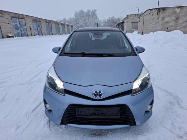 Zils Toyota Yaris 2012 Panevēža, ar dzinēja tilpumu 1.50 L un nobraukumu 193 tūkst. km par 7000 €, foto 8 vietnē AUTOMOTO.COM.LV